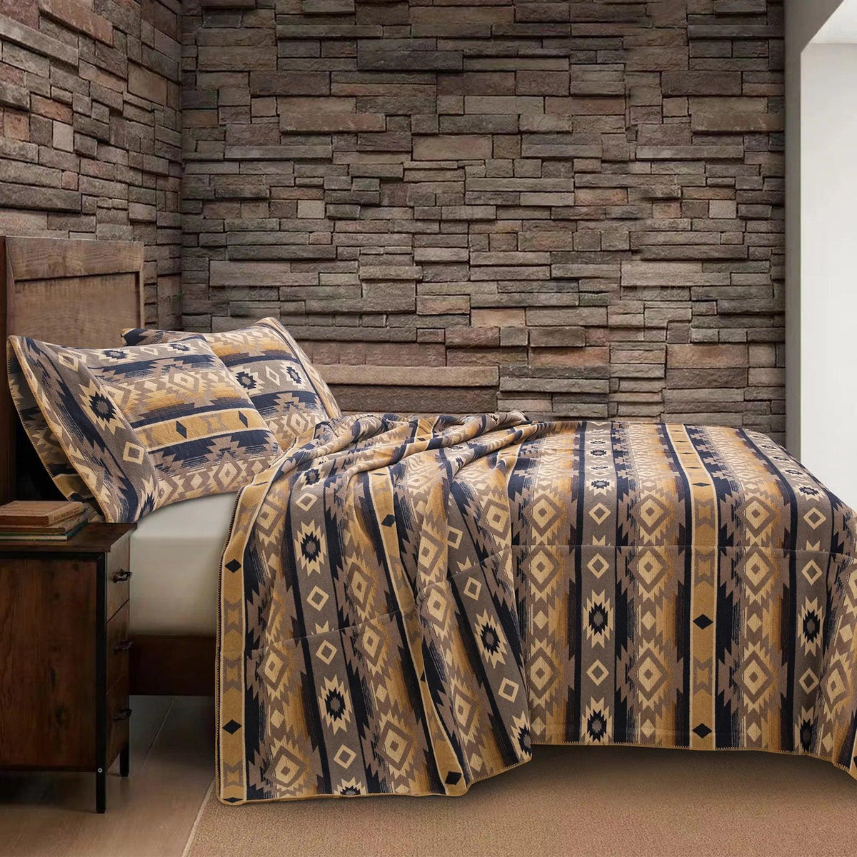 Cascade Desert Wool Blend Blanket | Your Western Decor