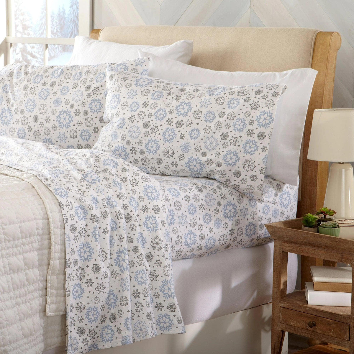Snowflakes Cotton Flannel Sheet Set | Your Western Decor