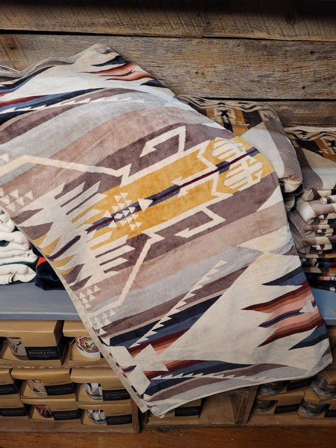 Pendleton Brand Products | Woolen Mills | Your Western Decor